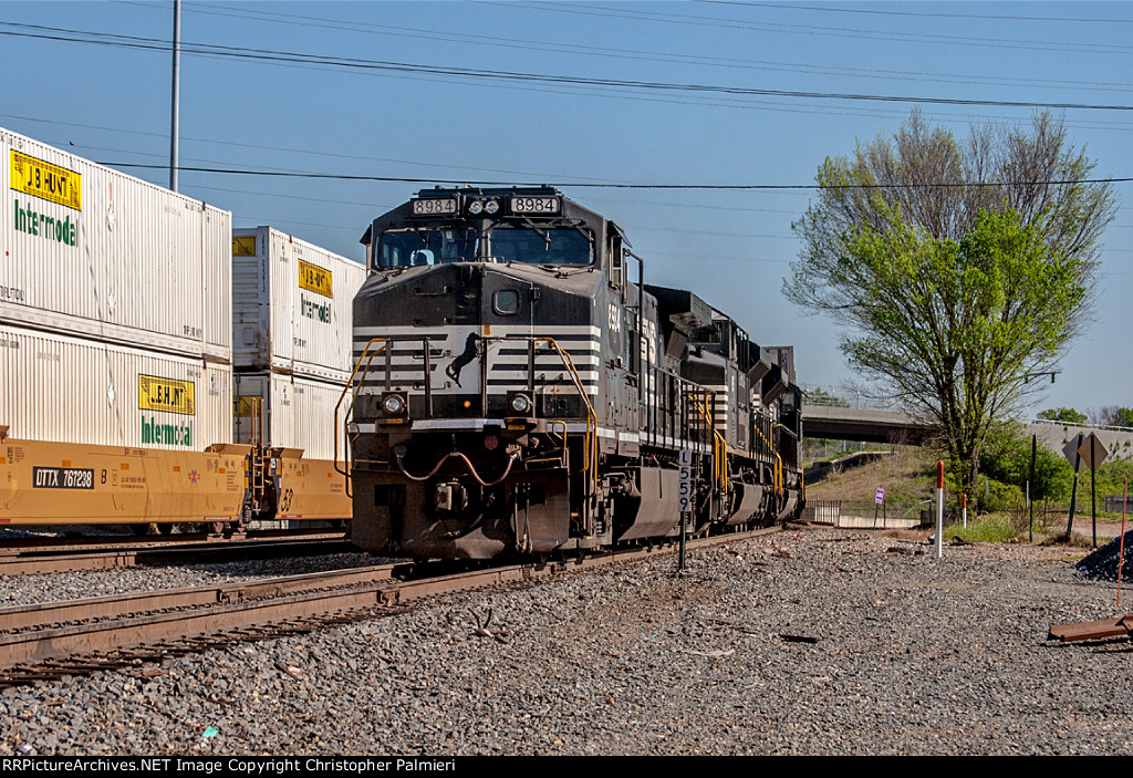 NS 8984 Leads KCS IZATLAX24